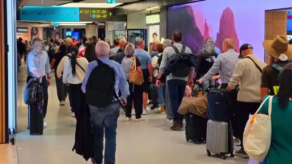 Aeroporto de Lisboa suspende controle eletrônico de entrada